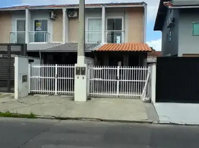 Casa / Sobrado em Condomínio para Locação em Joinville/SC Aventureiro 2 Quartos