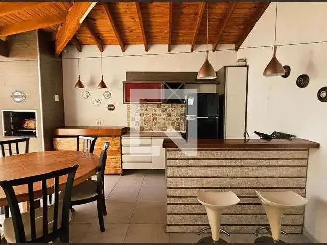 Casa / Sobrado em Condomínio para Locação em Jundiaí/SP Colônia 3 Quartos