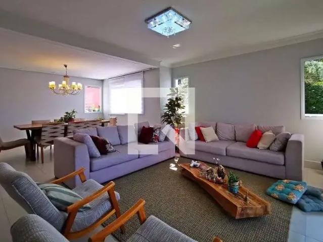 Casa / Sobrado em Condomínio para Locação em Jundiaí/SP Caxambu 3 Quartos