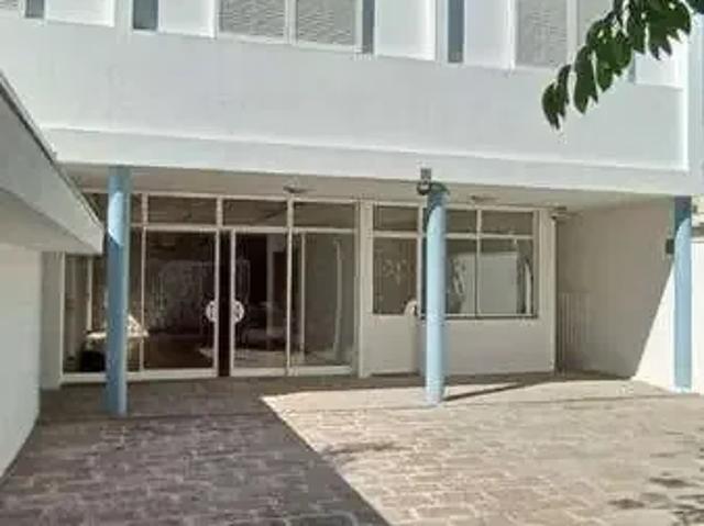 Casa / Sobrado em Condomínio para Locação em Jundiaí/SP Centro 8 Quartos