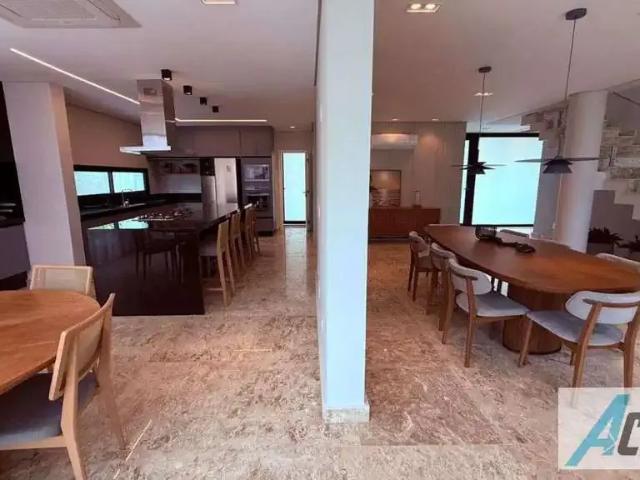 Casa / Sobrado em Condomínio para Locação em Jundiaí/SP Cidade Santos Dumont 3 Quartos