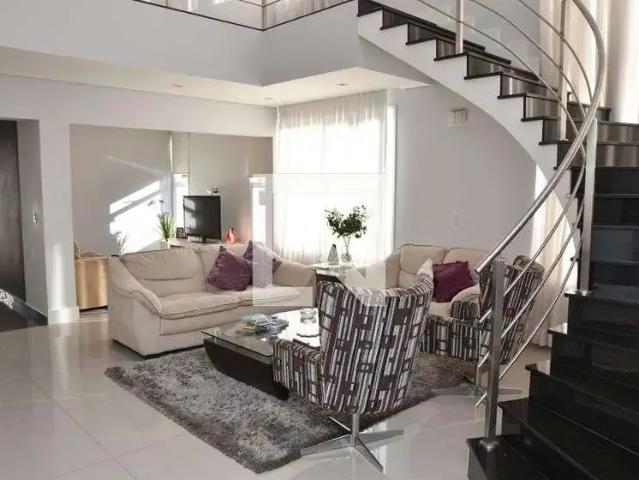 Casa / Sobrado em Condomínio para Locação em Jundiaí/SP Gramadão 4 Quartos