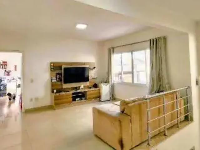 Casa / Sobrado em Condomínio para Locação em Jundiaí/SP Engordadouro 3 Quartos