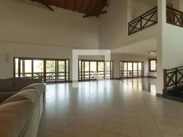 Casa / Sobrado em Condomínio para Locação em Jundiaí/SP Ivoturucaia 6 Quartos
