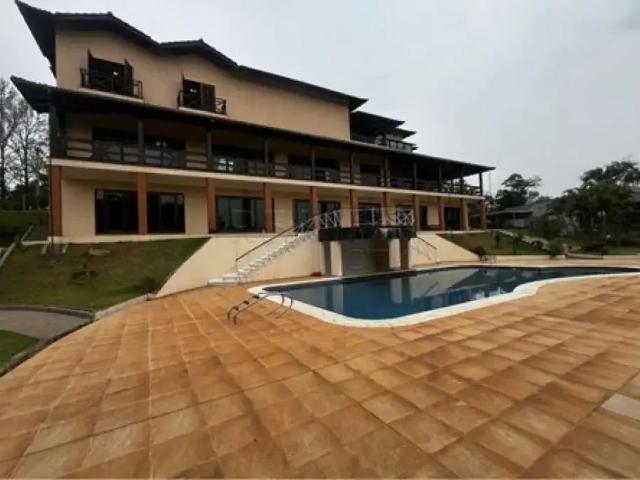 Casa / Sobrado em Condomínio para Locação em Jundiaí/SP Ivoturucaia 8 Quartos