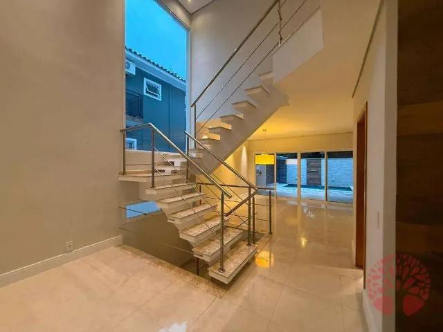 Casa / Sobrado em Condomínio para Locação em Jundiaí/SP Jardim Novo Mundo 4 Quartos