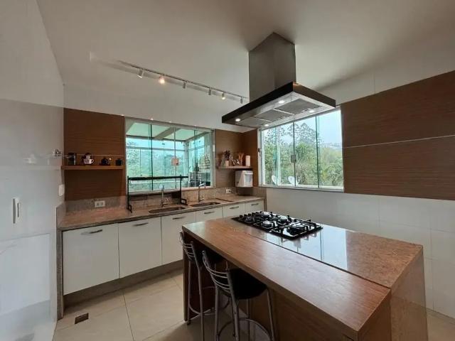 Casa / Sobrado em Condomínio para Locação em Juiz de Fora/MG Bosque Imperial 5 Quartos
