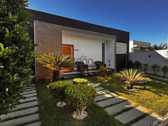 Casa / Sobrado em Condomínio para Locação em Juiz de Fora/MG Grama 4 Quartos