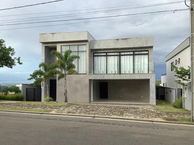 Casa / Sobrado em Condomínio para Locação em Juiz de Fora/MG São Pedro 5 Quartos
