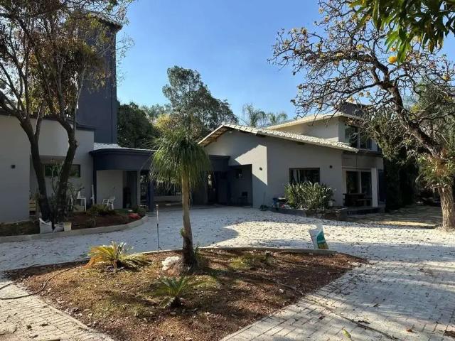 Casa / Sobrado em Condomínio para Locação em Lagoa Santa/MG Estância das Amendoeiras 5 Quartos