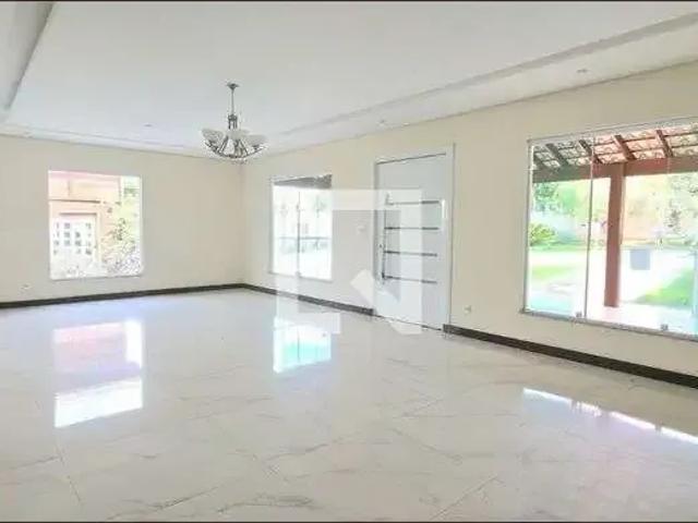 Casa / Sobrado em Condomínio para Locação em Lagoa Santa/MG Joá 4 Quartos