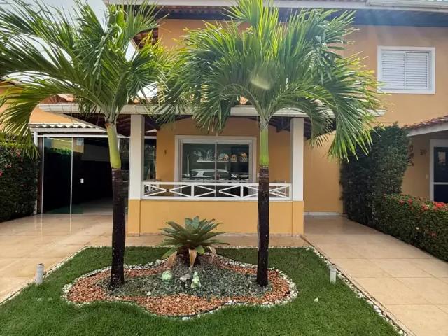 Casa / Sobrado em Condomínio para Locação em Lauro de Freitas/BA Centro 4 Quartos