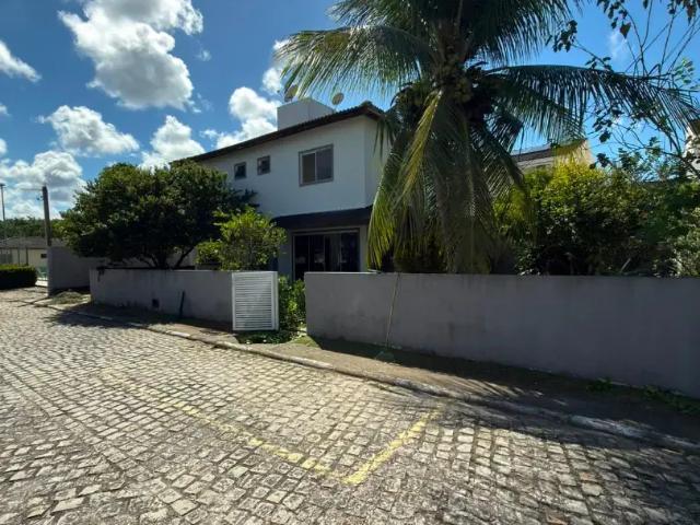 Casa / Sobrado em Condomínio para Locação em Lauro de Freitas/BA Buraquinho 4 Quartos