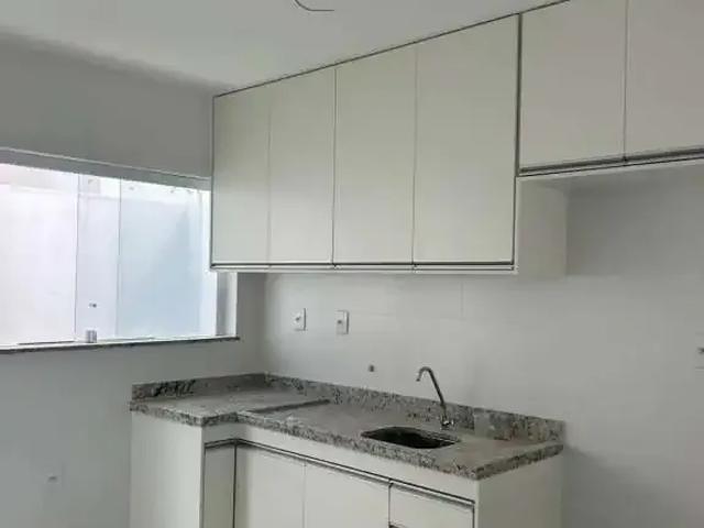 Casa / Sobrado em Condomínio para Locação em Lauro de Freitas/BA Buraquinho 4 Quartos