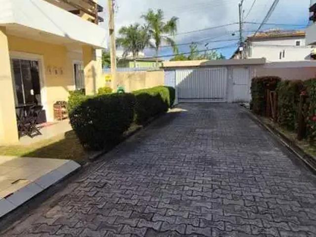 Casa / Sobrado em Condomínio para Locação em Lauro de Freitas/BA Buraquinho 4 Quartos