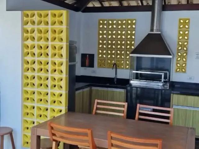 Casa / Sobrado em Condomínio para Locação em Lauro de Freitas/BA Buraquinho 4 Quartos
