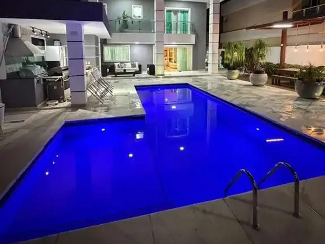 Casa / Sobrado em Condomínio para Locação em Lauro de Freitas/BA Buraquinho 4 Quartos