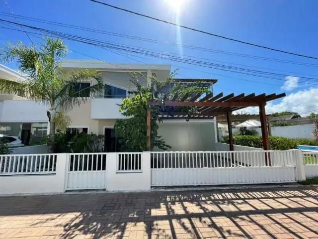 Casa / Sobrado em Condomínio para Locação em Lauro de Freitas/BA Buraquinho 4 Quartos
