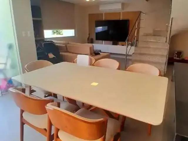 Casa / Sobrado em Condomínio para Locação em Lauro de Freitas/BA Buraquinho 4 Quartos