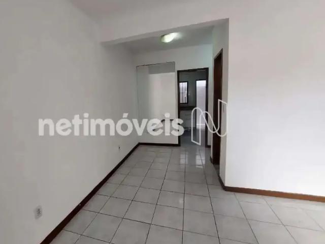 Casa / Sobrado em Condomínio para Locação em Lauro de Freitas/BA Buraquinho 2 Quartos