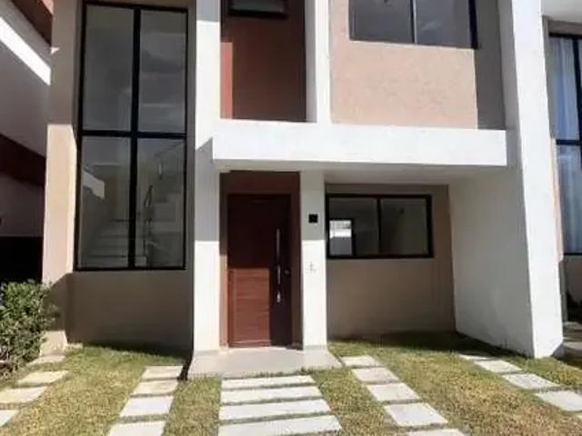 Casa / Sobrado em Condomínio para Locação em Lauro de Freitas/BA Buraquinho 3 Quartos