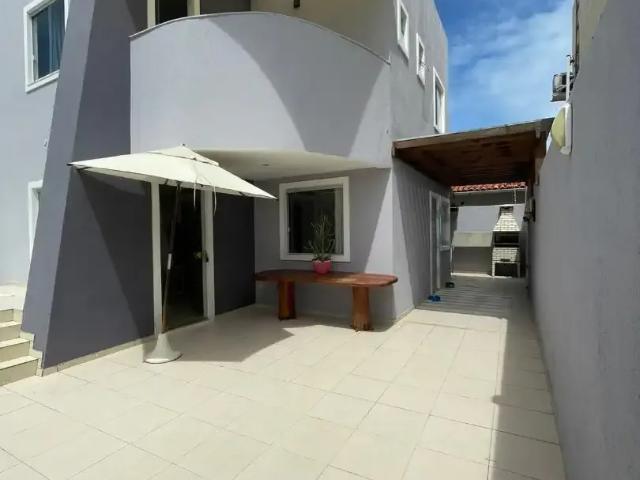 Casa / Sobrado em Condomínio para Locação em Lauro de Freitas/BA Ipitanga 4 Quartos