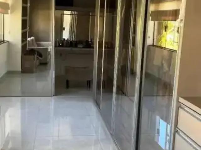 Casa / Sobrado em Condomínio para Locação em Lauro de Freitas/BA Portão 5 Quartos