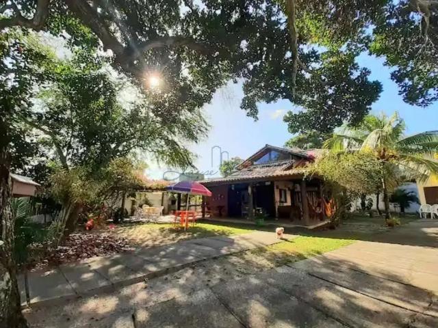 Casa / Sobrado em Condomínio para Locação em Lauro de Freitas/BA Vilas do Atlantico 3 Quartos