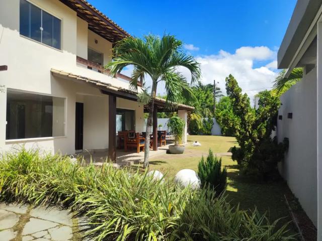 Casa / Sobrado em Condomínio para Locação em Lauro de Freitas/BA Vilas do Atlantico 3 Quartos