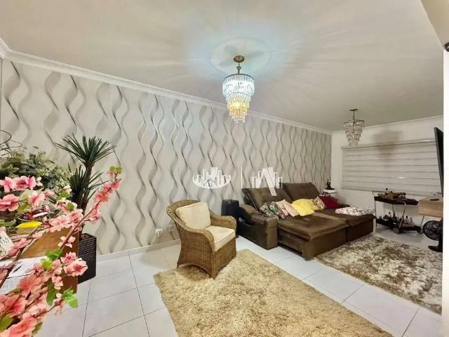 Casa / Sobrado em Condomínio para Locação em Londrina/PR Aurora 3 Quartos