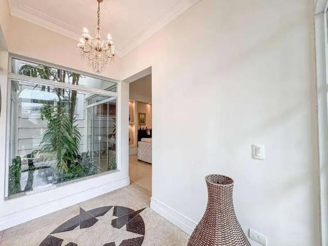 Casa / Sobrado em Condomínio para Locação em Londrina/PR Aragarça 4 Quartos