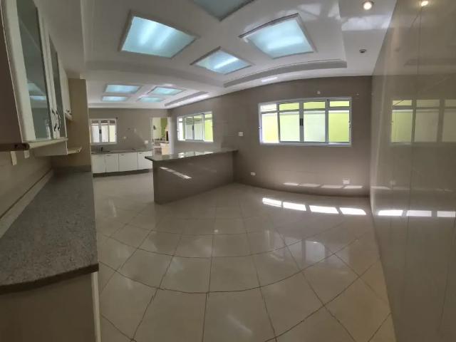 Casa / Sobrado em Condomínio para Locação em Londrina/PR Condomínio Vale do Arvoredo 5 Quartos