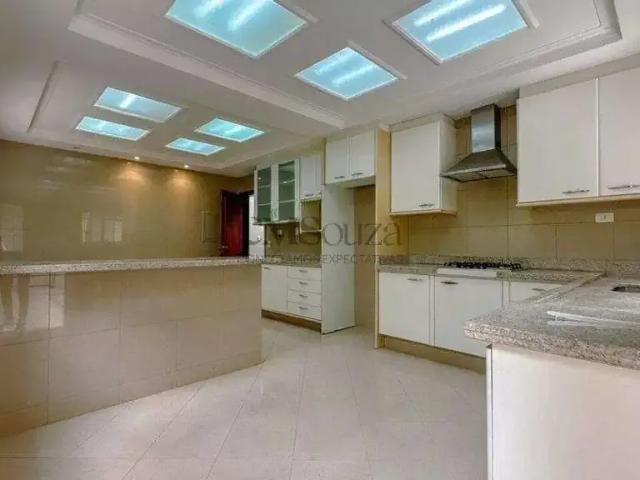 Casa / Sobrado em Condomínio para Locação em Londrina/PR Condomínio Vale do Arvoredo 5 Quartos