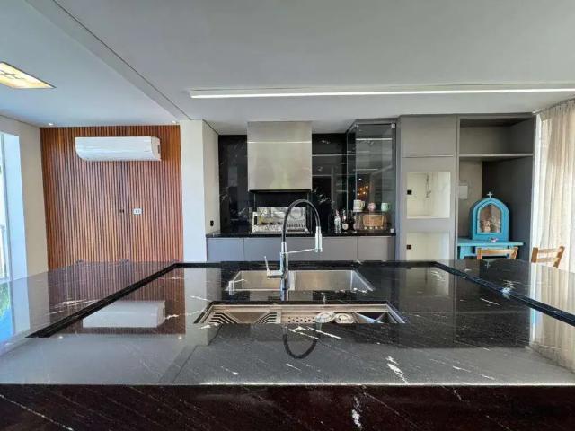 Casa / Sobrado em Condomínio para Locação em Londrina/PR Esperança 4 Quartos