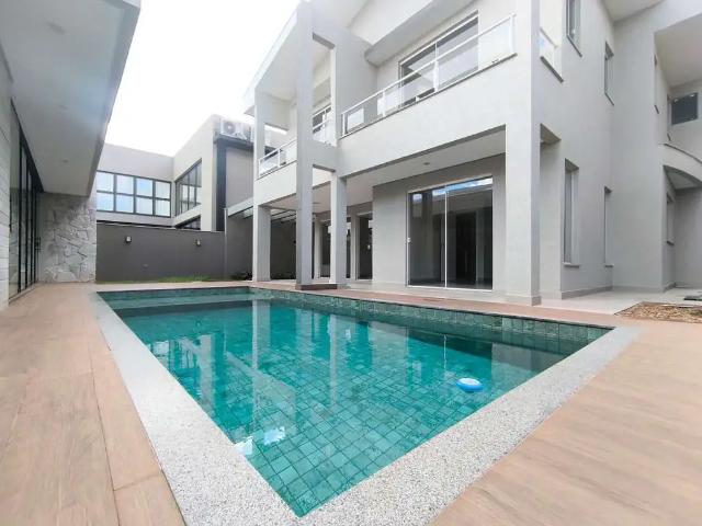 Casa / Sobrado em Condomínio para Locação em Londrina/PR Esperança 4 Quartos