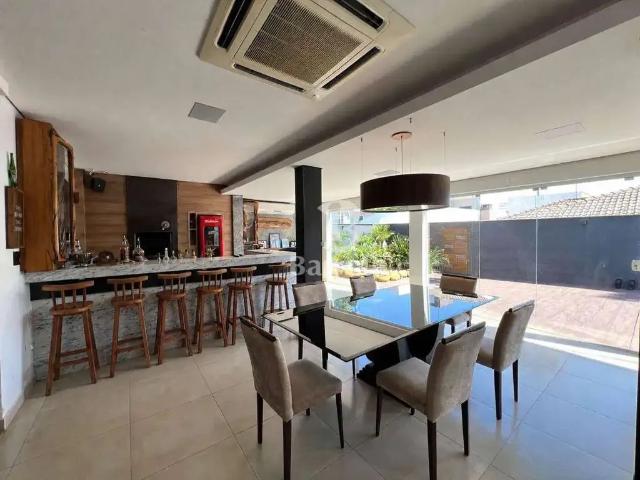 Casa / Sobrado em Condomínio para Locação em Londrina/PR Terra Bonita 3 Quartos