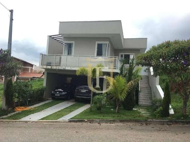 Casa / Sobrado em Condomínio para Locação em Louveira/SP Via Castelli 4 Quartos