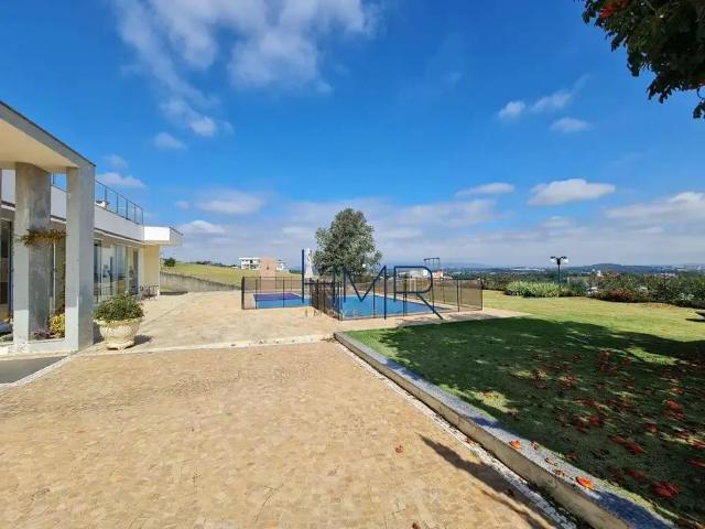 Casa / Sobrado em Condomínio para Locação em Louveira/SP Vilagge Capricio 4 Quartos