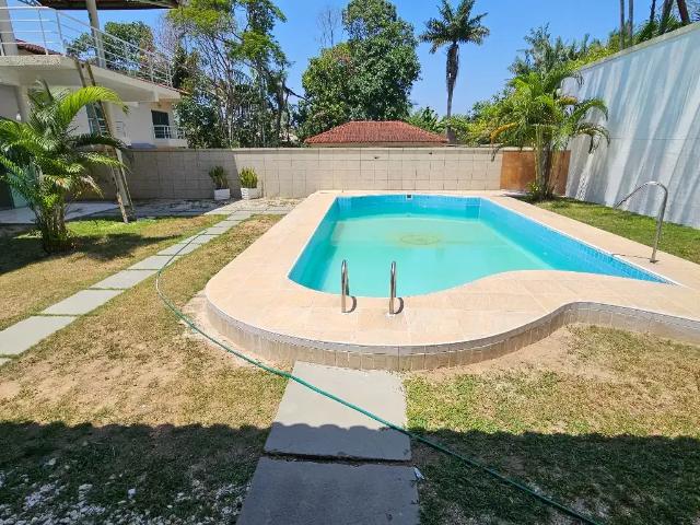 Casa / Sobrado em Condomínio para Locação em Manaus/AM Ponta Negra 5 Quartos