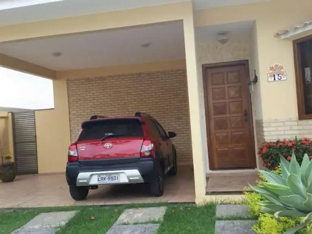 Casa / Sobrado em Condomínio para Locação em Macaé/RJ Glória 3 Quartos