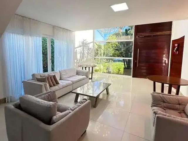 Casa / Sobrado em Condomínio para Locação em Maceió/AL Jardim Petrópolis 4 Quartos