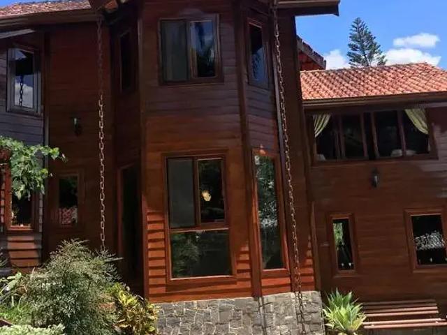 Casa / Sobrado em Condomínio para Locação em Mairiporã/SP Cumbari 4 Quartos
