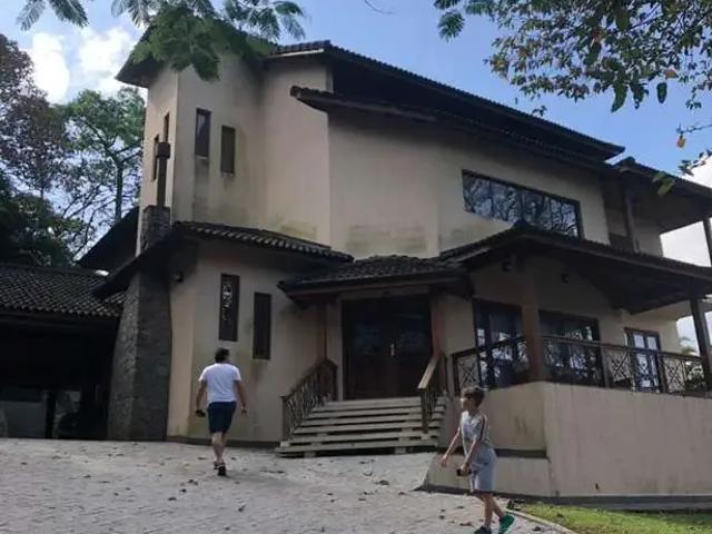 Casa / Sobrado em Condomínio para Locação em Mairiporã/SP Parque Petrópolis 3 Quartos