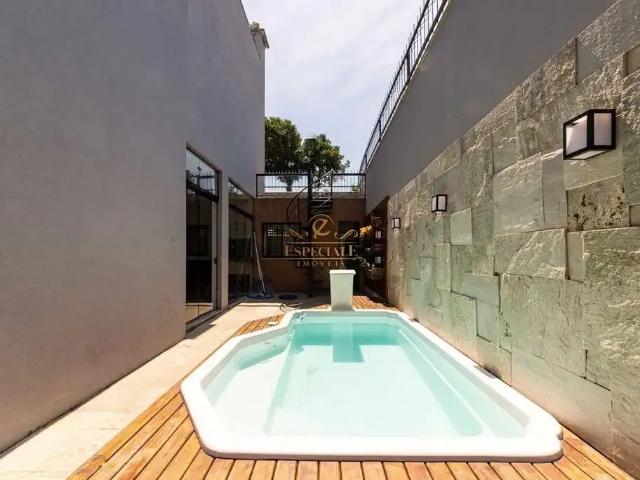 Casa / Sobrado em Condomínio para Locação em Matinhos/PR Caiobá 3 Quartos