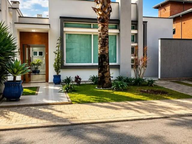 Casa / Sobrado em Condomínio para Locação em Mogi das Cruzes/SP Aruã 3 Quartos