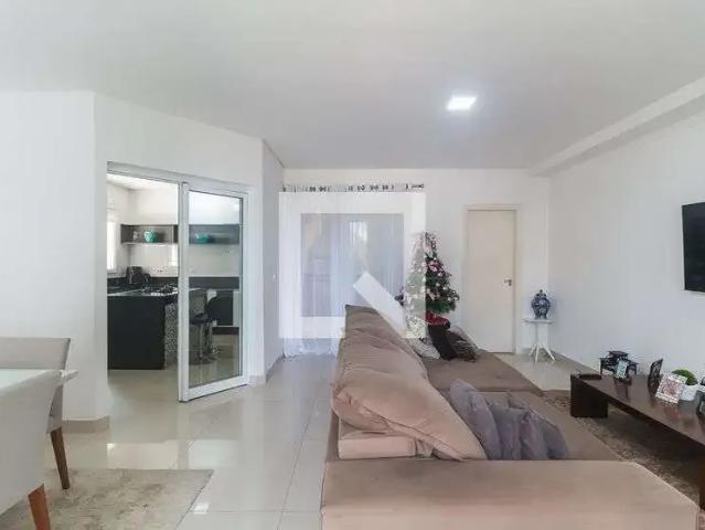 Casa / Sobrado em Condomínio para Locação em Mogi das Cruzes/SP Jardim Rubi 3 Quartos