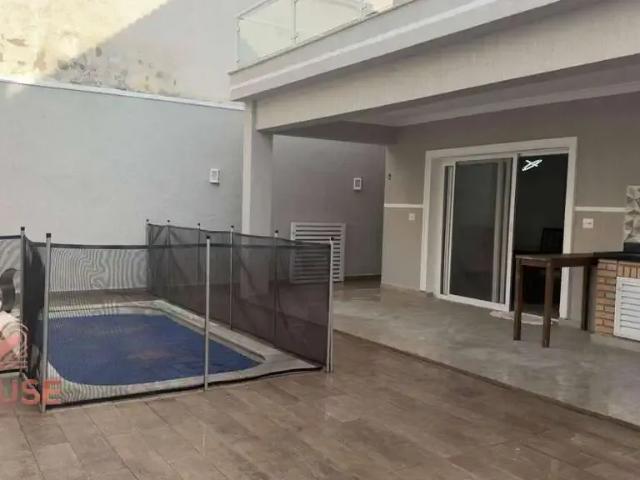 Casa / Sobrado em Condomínio para Locação em Mogi das Cruzes/SP Parque Residencial Itapeti 4 Quartos