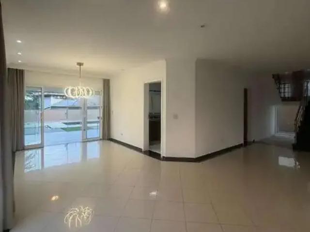 Casa / Sobrado em Condomínio para Locação em Mogi das Cruzes/SP Parque Residencial Itapeti 5 Quartos