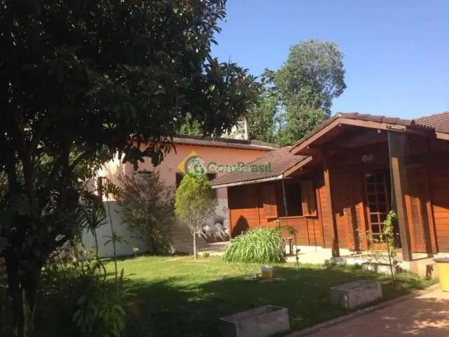Casa / Sobrado em Condomínio para Locação em Mogi das Cruzes/SP Parque Residencial Itapeti 5 Quartos