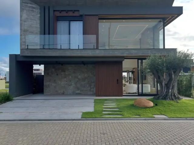 Casa / Sobrado em Condomínio para Locação em Mogi das Cruzes/SP Parque Residencial Itapeti 3 Quartos